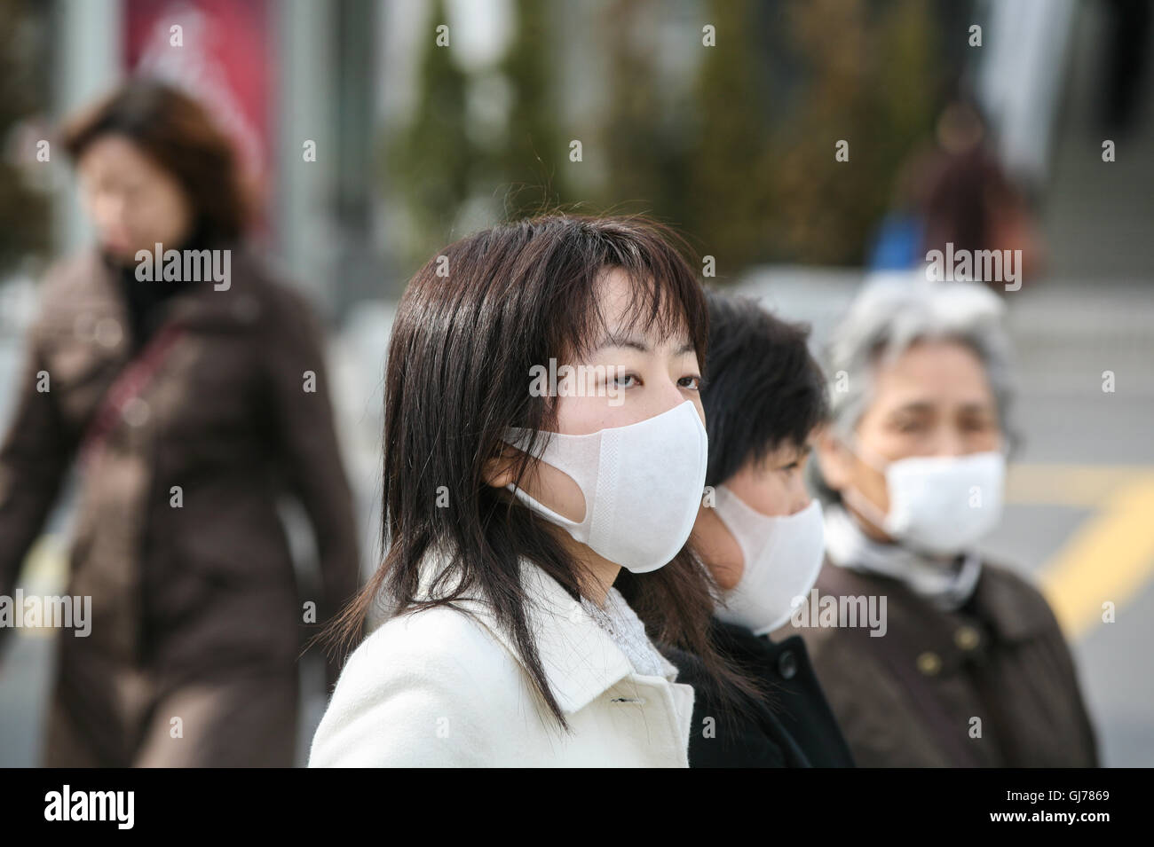 Tokyo,Japan,Japenese,people,woman,women, wearing white cotton face ...