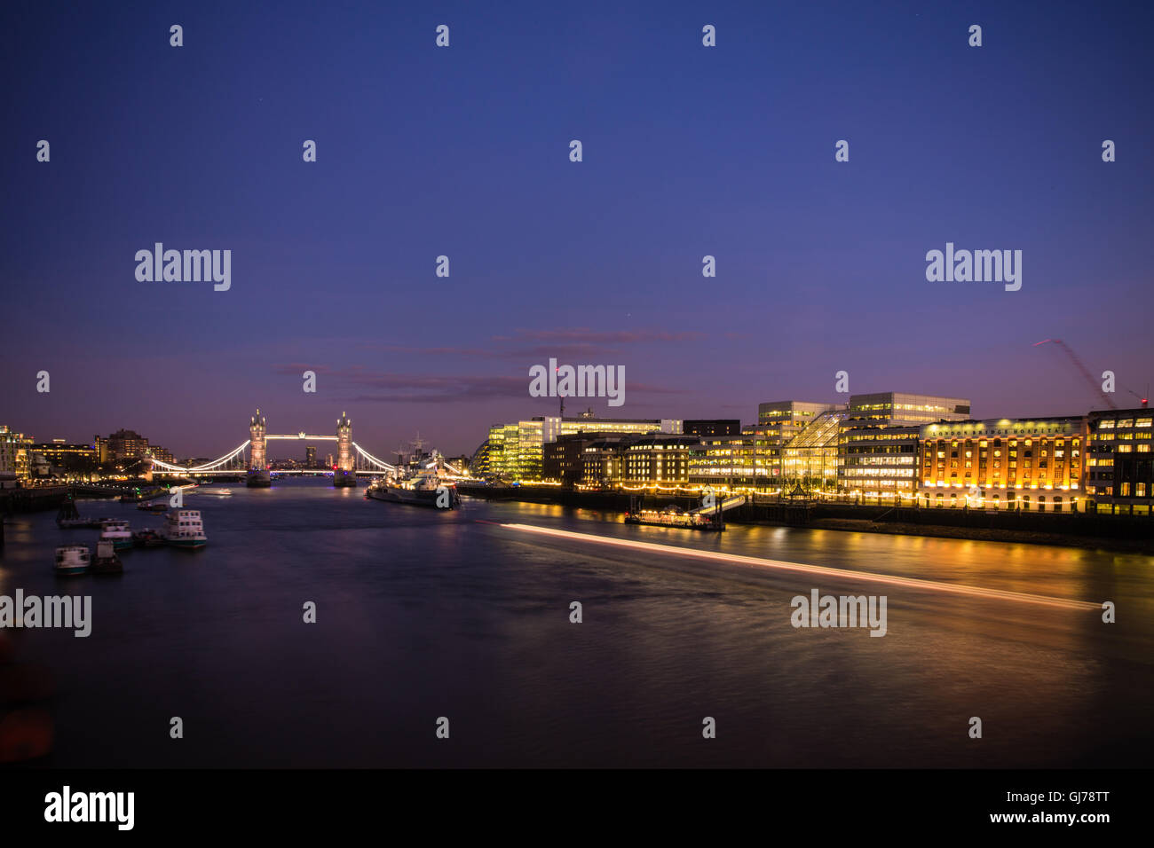 Long exposure tower bridge hi-res stock photography and images - Alamy
