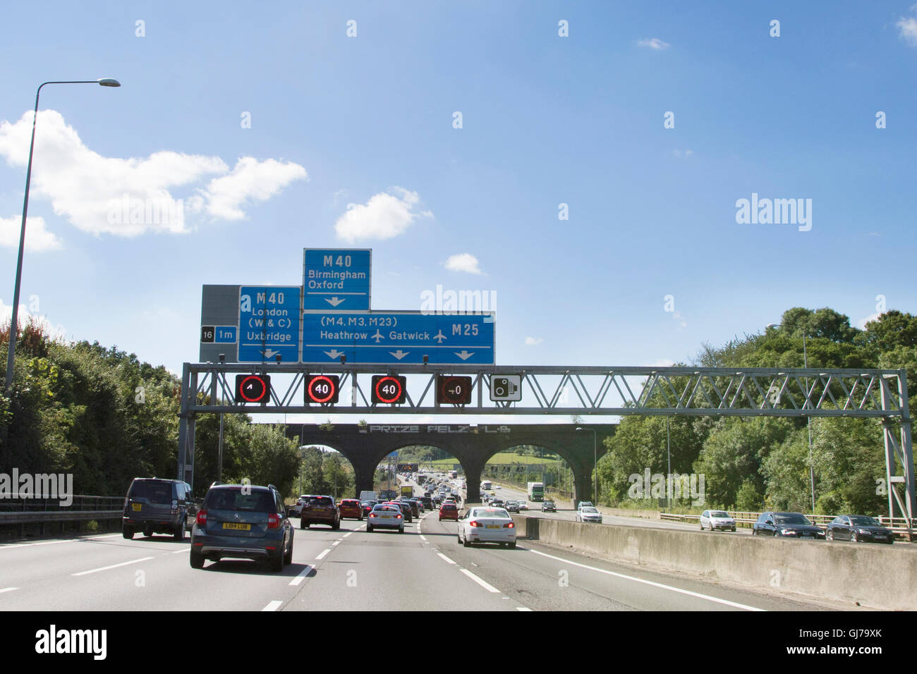Heavy traffic on the M25 motorway anticlockwise looking south between ...