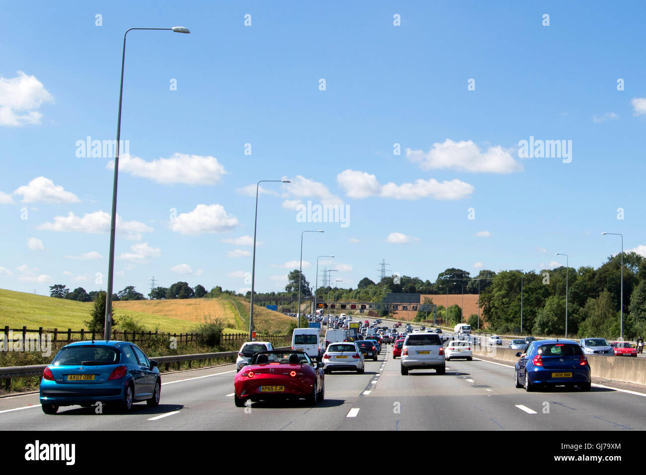 Heavy traffic on the M25 motorway anticlockwise looking south between ...