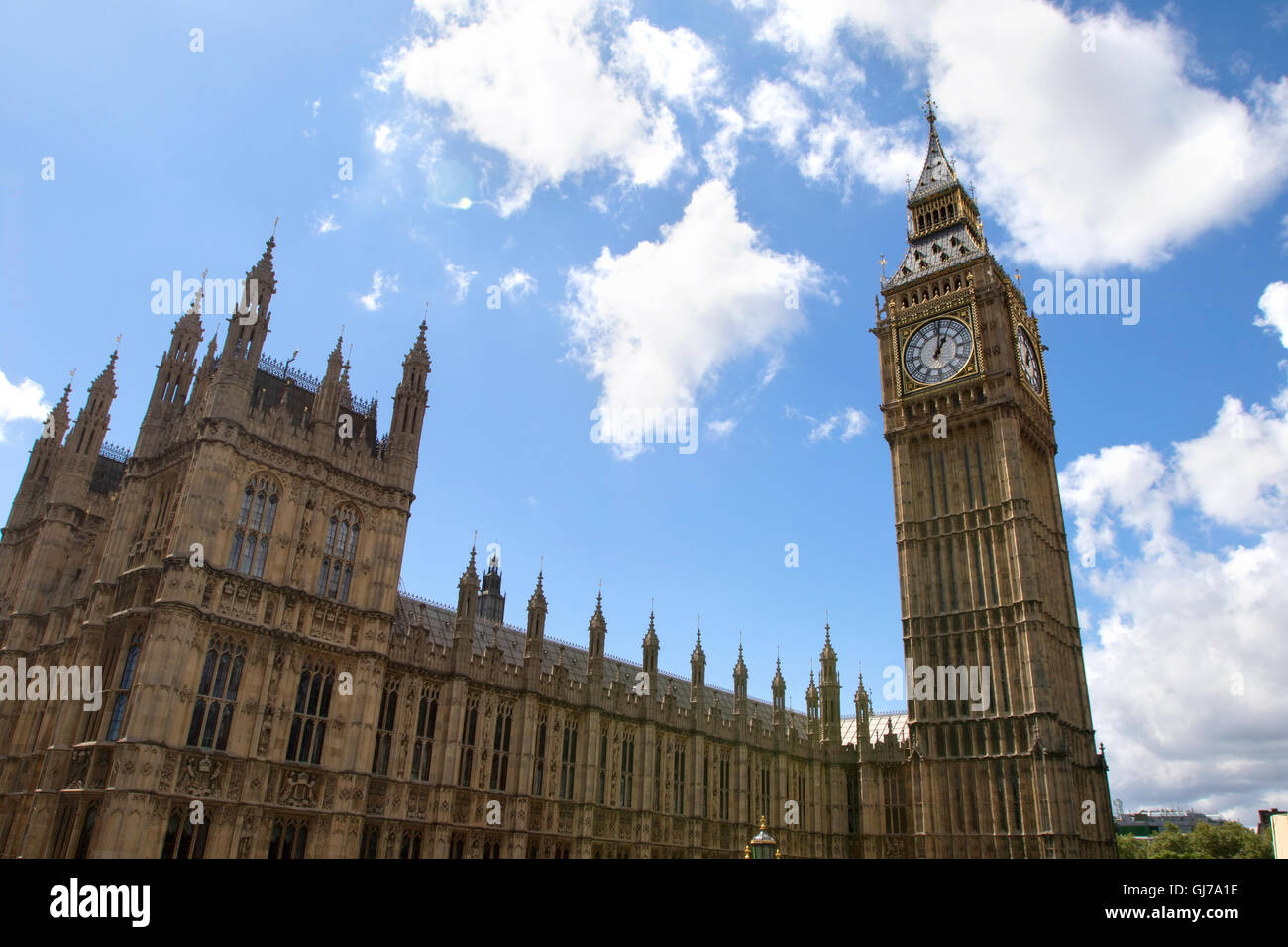 Big Ben Elizabeth Tower and the Houses of Parliament Clock Tower of The ...