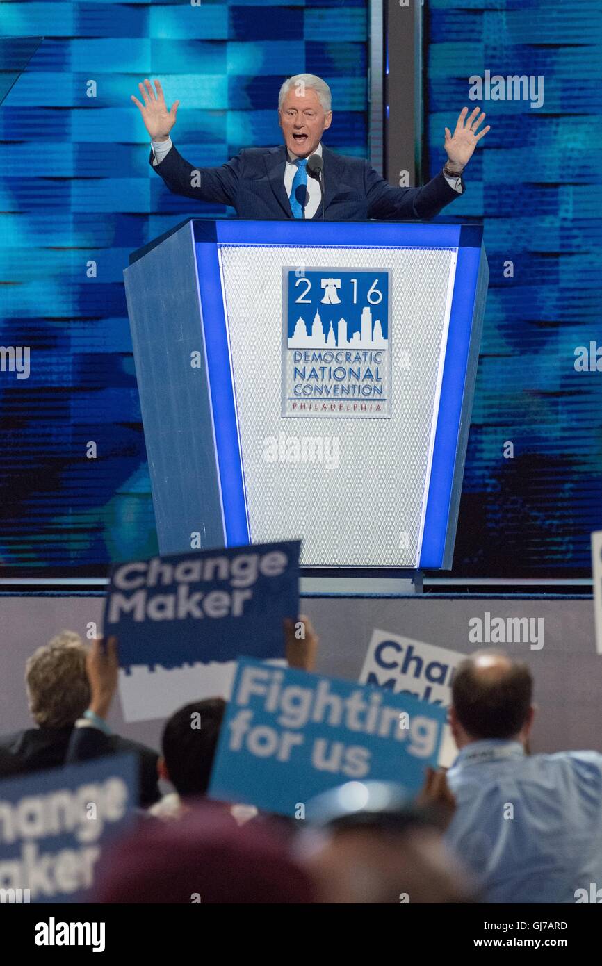 Former President Bill Clinton gives the keynote address at the 2nd day ...