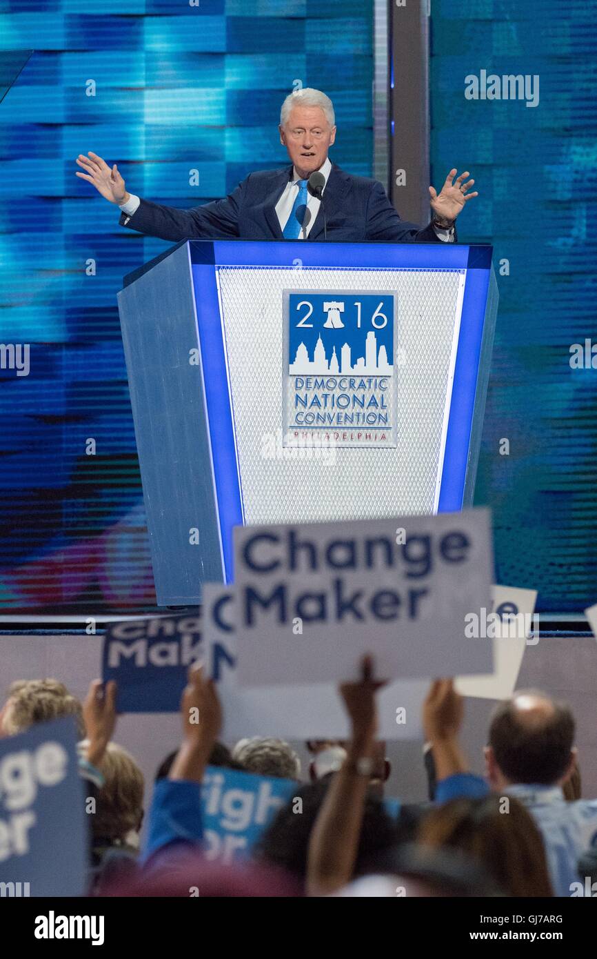 Former President Bill Clinton gives the keynote address at the 2nd day ...