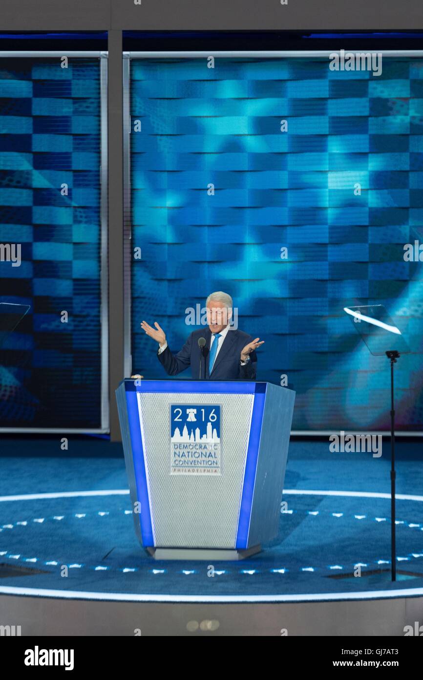 Former President Bill Clinton gives the keynote address at the 2nd day ...