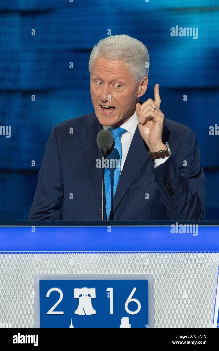 Former President Bill Clinton gives the keynote address at the 2nd day ...