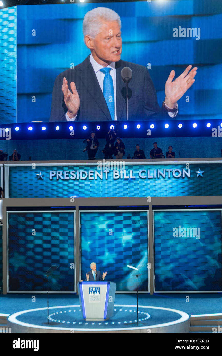 Former President Bill Clinton gives the keynote address at the 2nd day ...