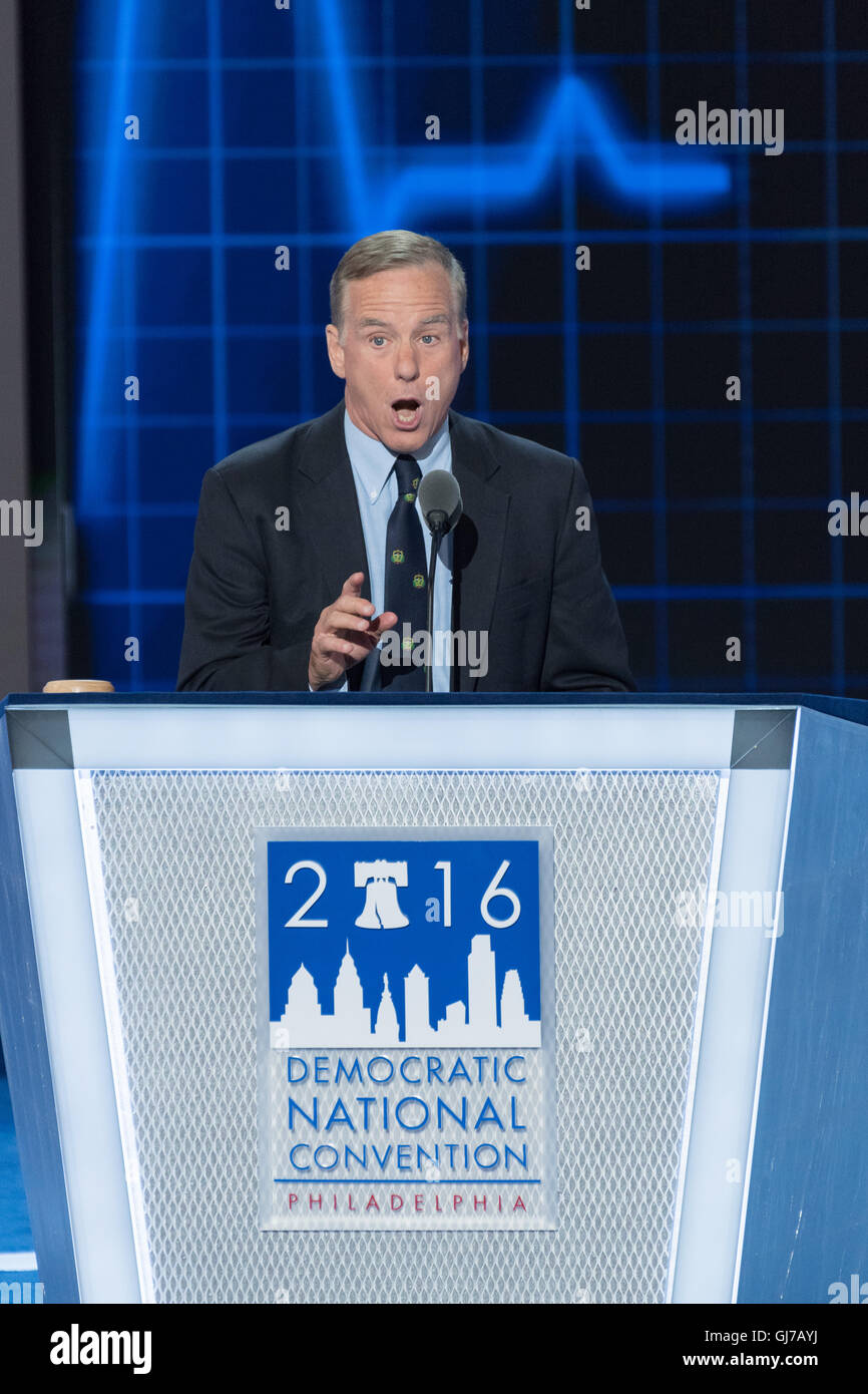 Former Vermont Gov. Howard Dean speak during the 2nd day of the ...