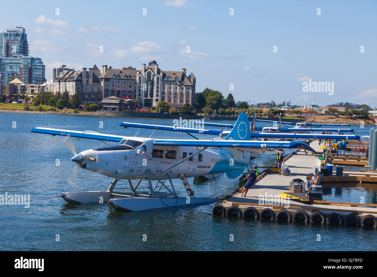 Beaver float plane hi-res stock photography and images - Alamy