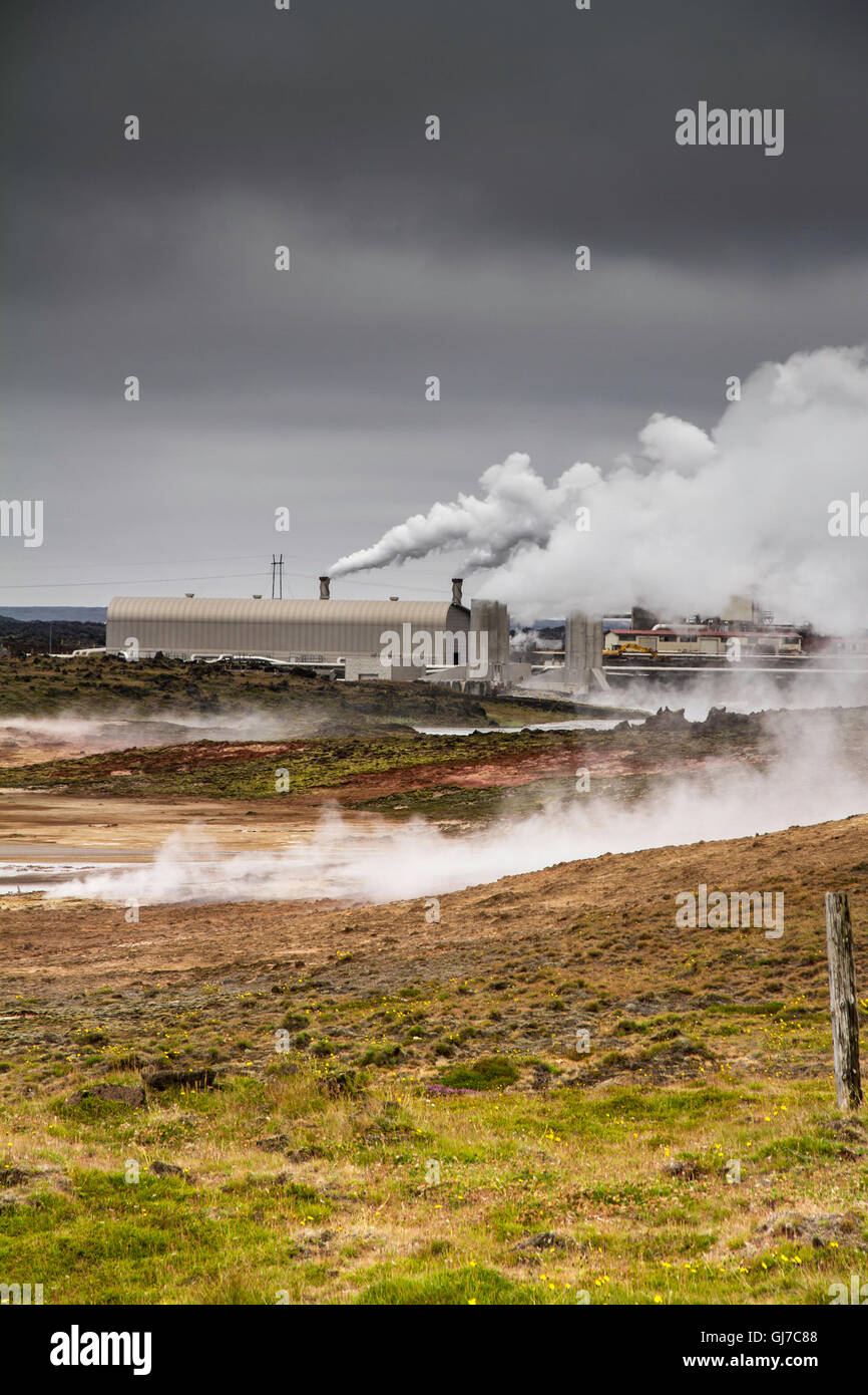 Thermal expansion factory hi-res stock photography and images - Alamy