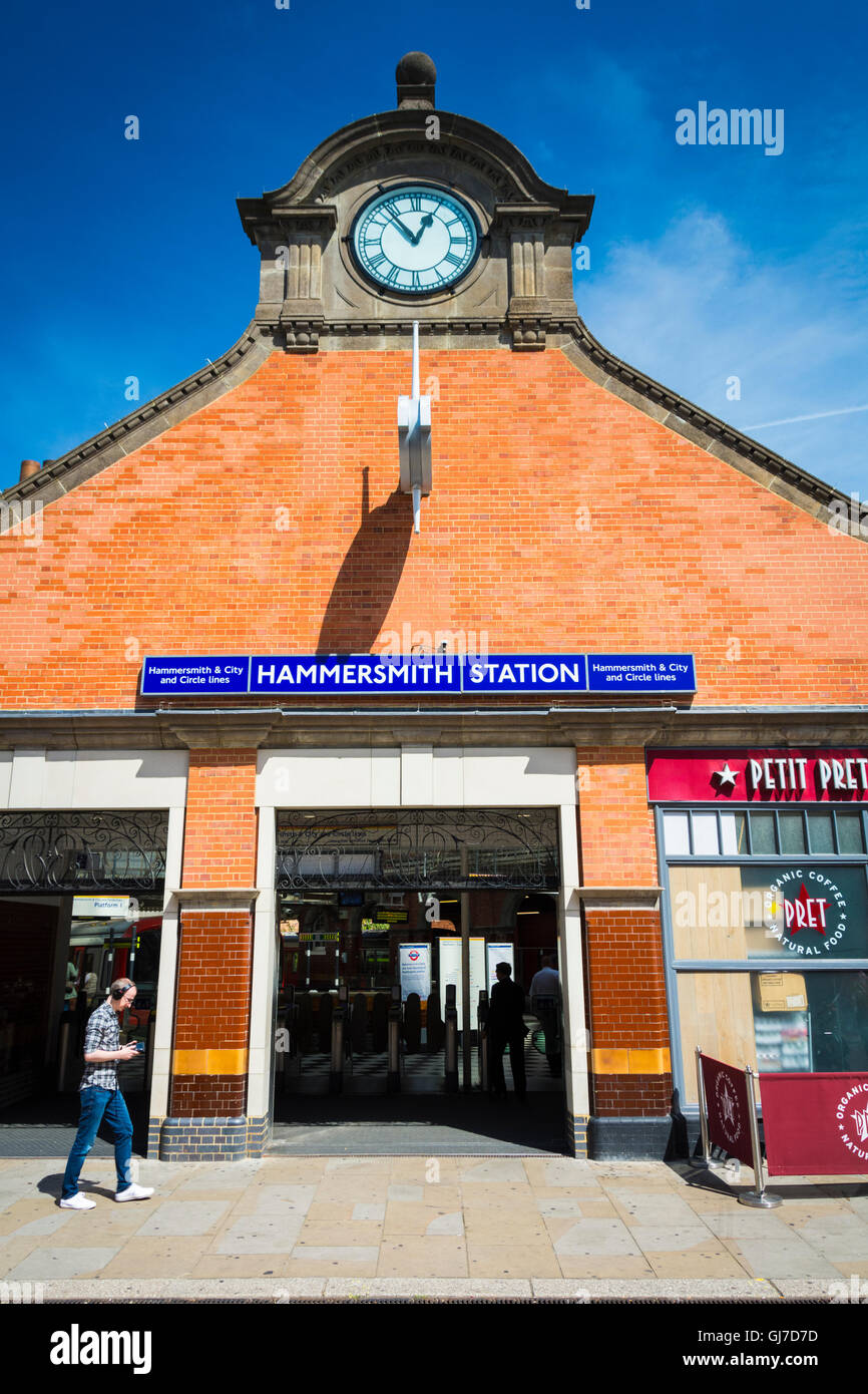 Exterior of Hammersmith and City underground station, Hammersmith ...