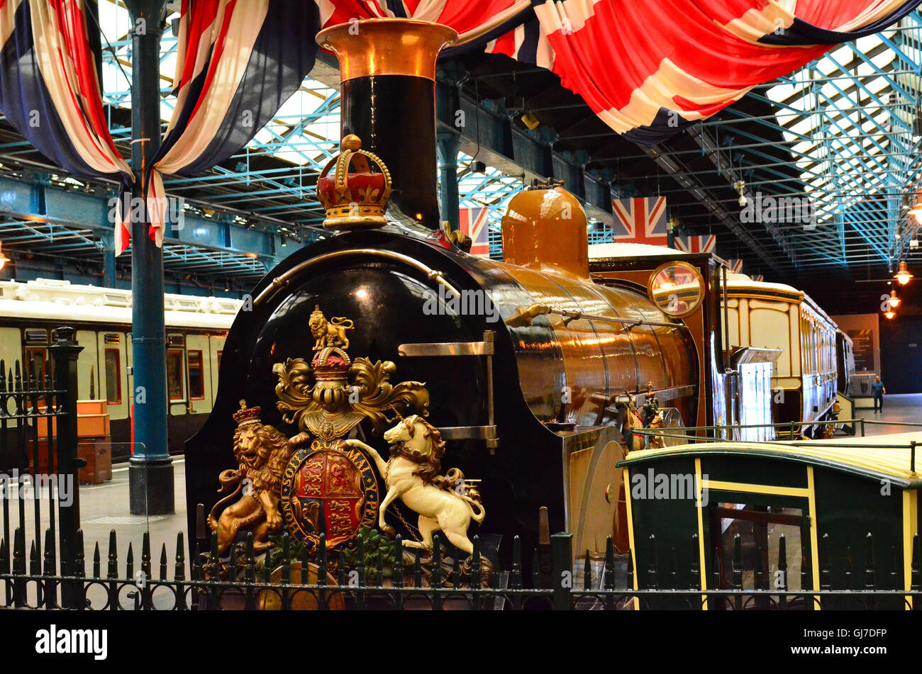 National Railway Museum York royal train Stock Photo - Alamy