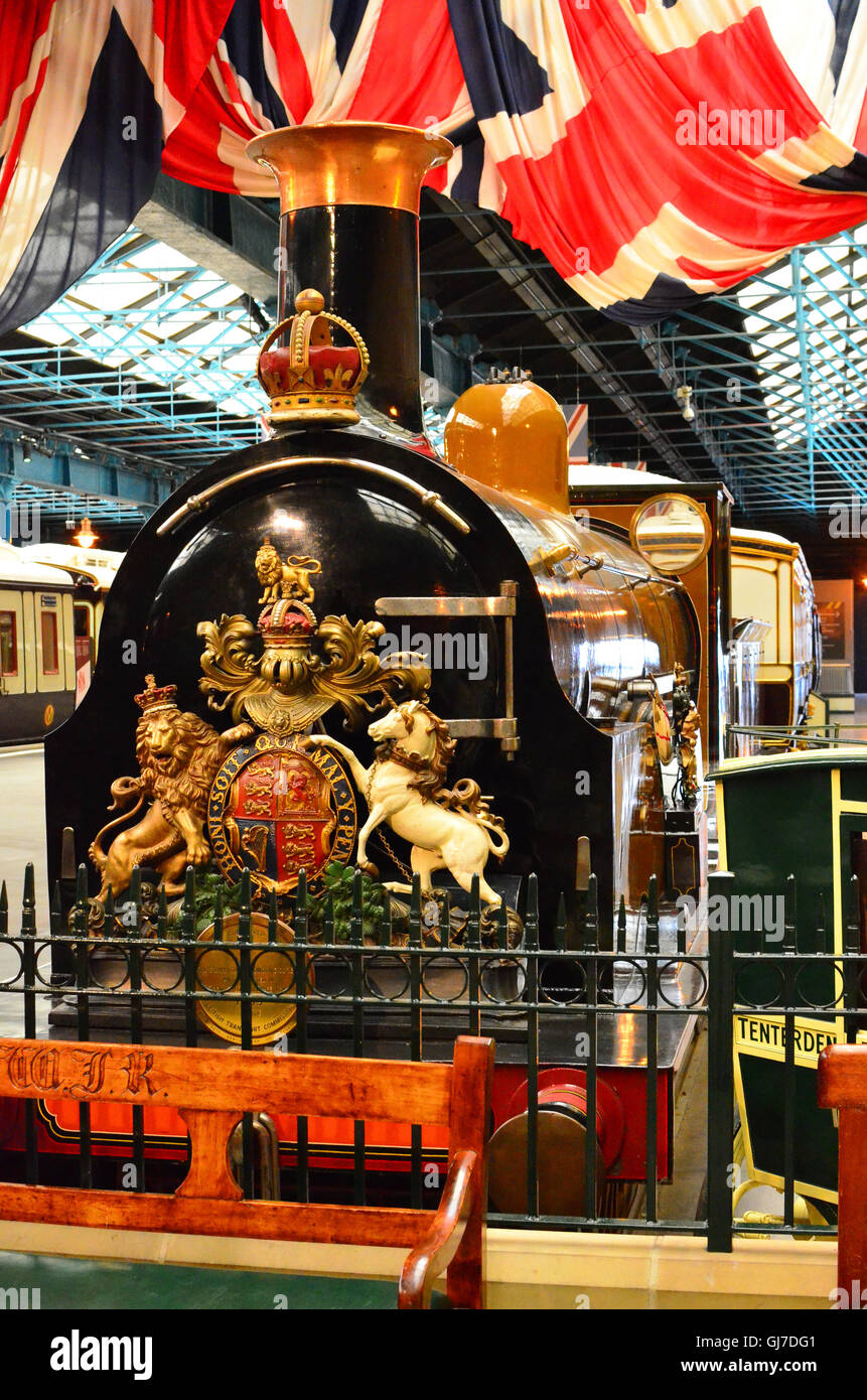 National Railway Museum York royal train Stock Photo - Alamy