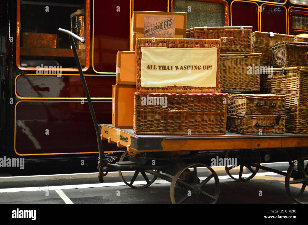 Historic railway luggage trolley hi-res stock photography and images ...