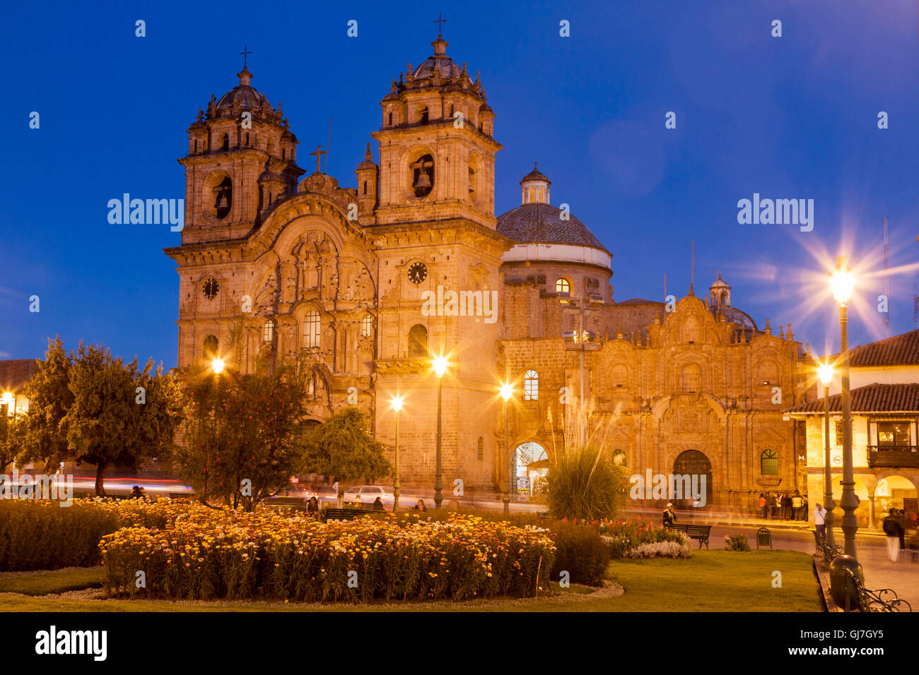 Inca stone wall cusco cathedral hi-res stock photography and images - Alamy