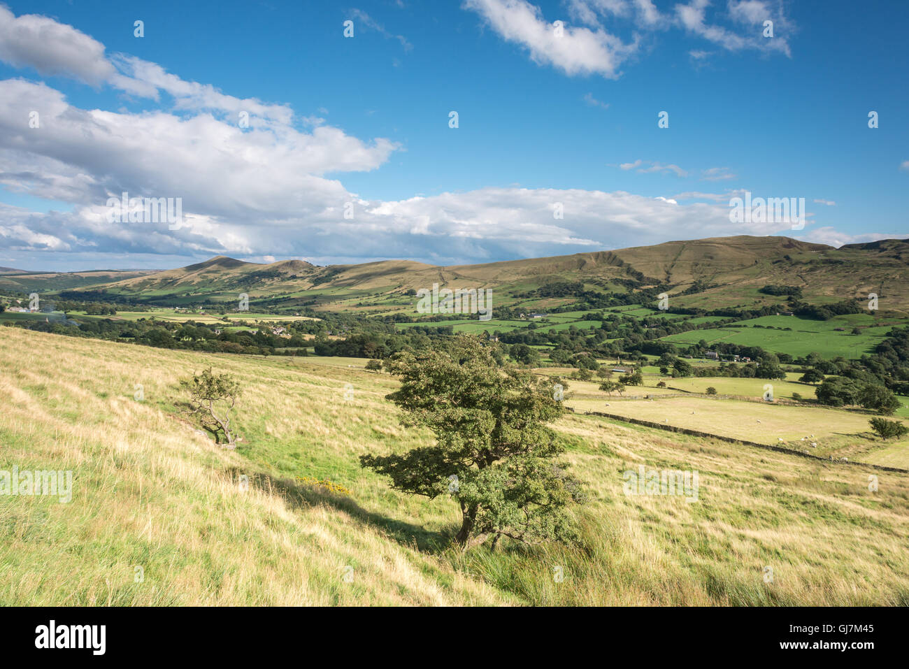 Walking in the Peak District, Edale, Derbyshire, England, UK Stock ...
