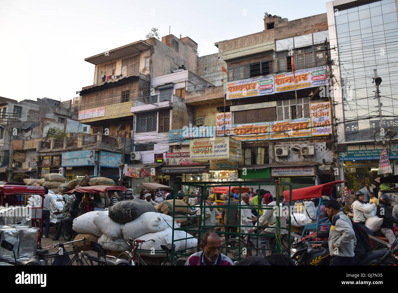 Daily life in the busy area of Chandni Chowk in the old part of Delhi ...