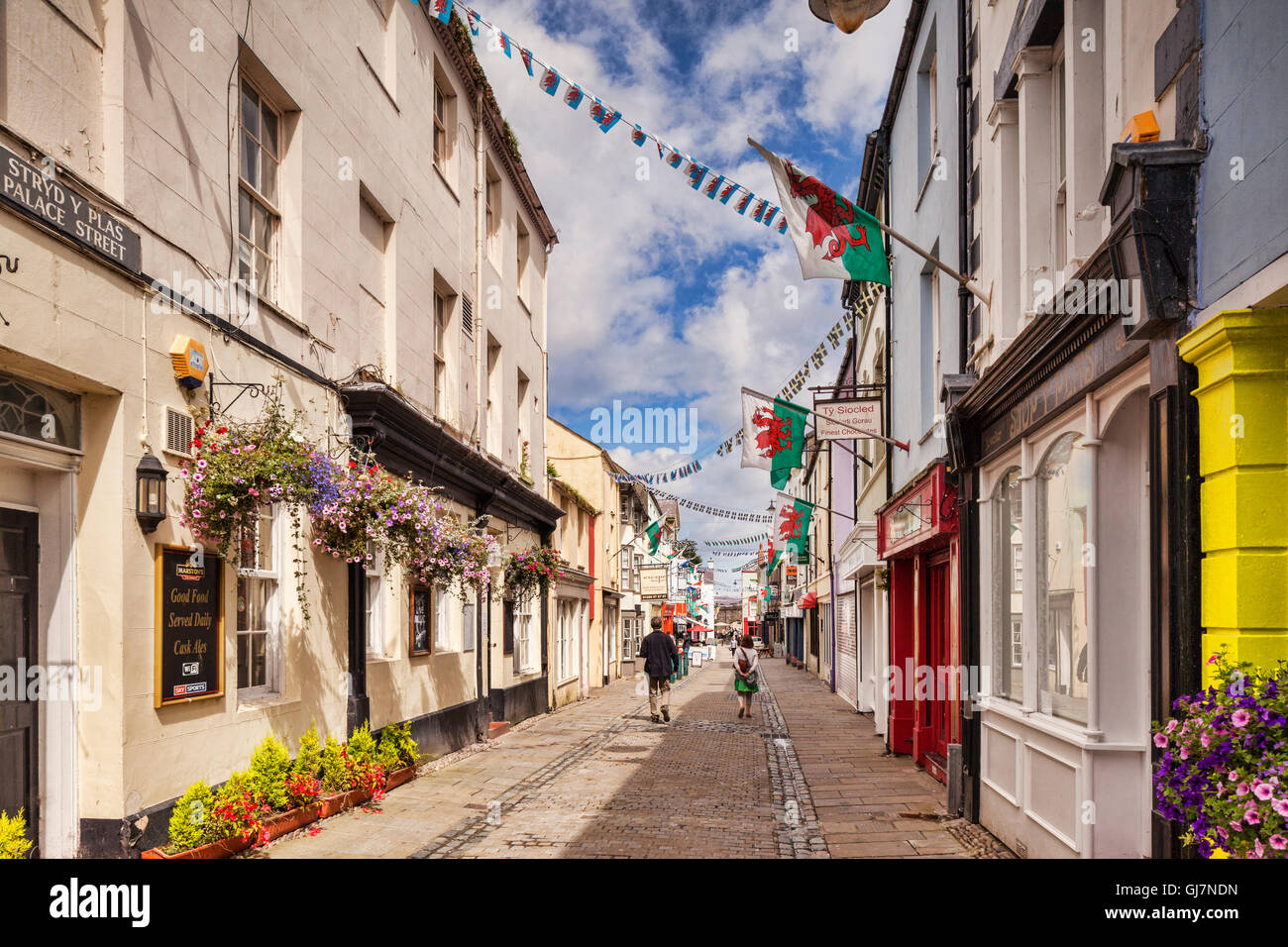 Palace Street, a street within the old city walls of Caernarfon ...