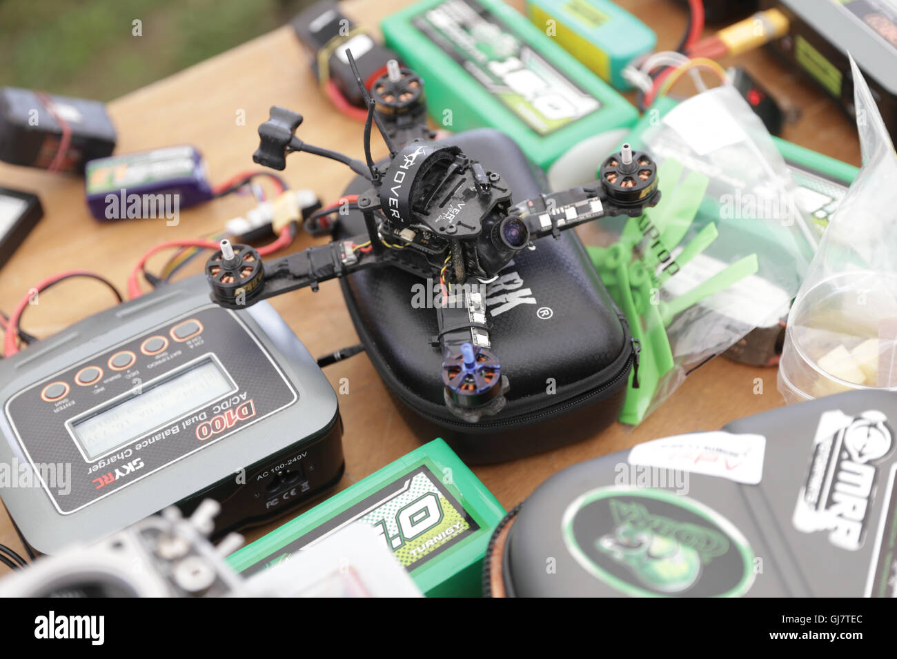 Flying cup competition hi-res stock photography and images - Alamy