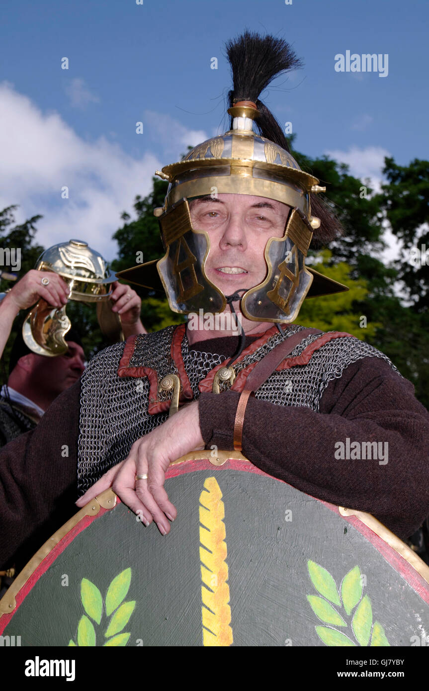 Living chain hi-res stock photography and images - Alamy