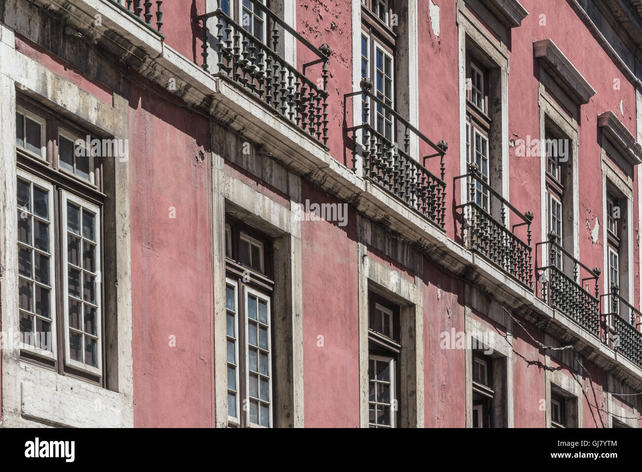 Old pink painted building hi-res stock photography and images - Alamy