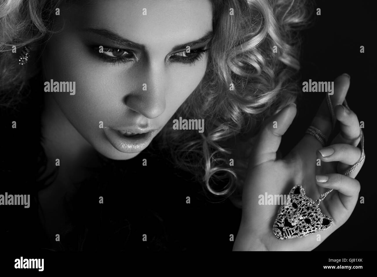 beauty Shot, jewel, leopard, side view Stock Photo - Alamy