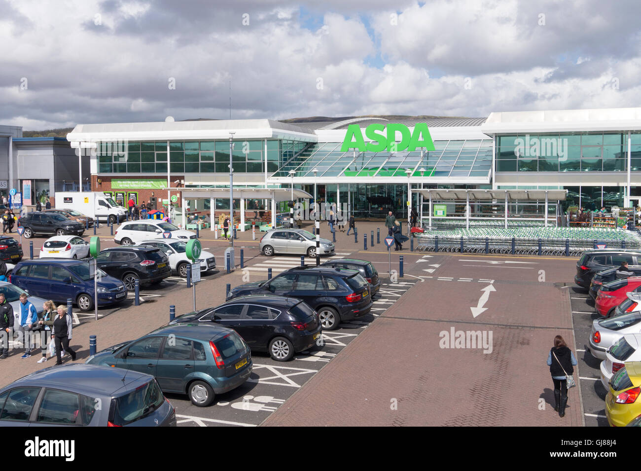 Asda supermarket hi-res stock photography and images - Alamy