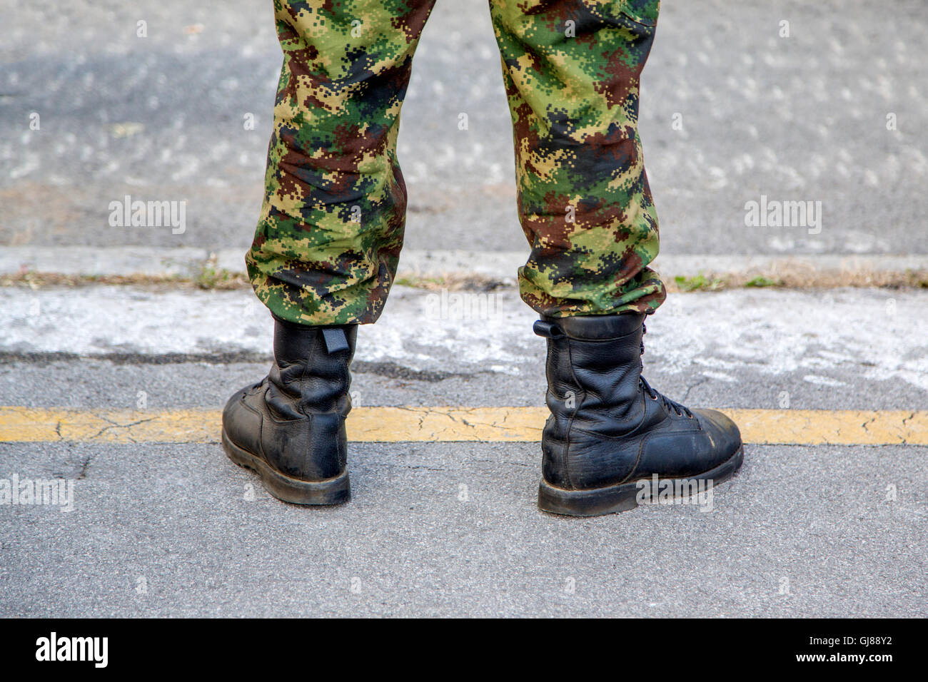 Serbian soldier uniform hi-res stock photography and images - Alamy