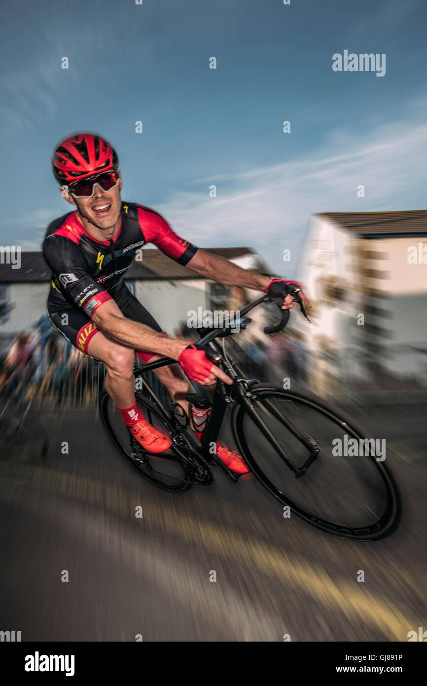 Speed cycle hi-res stock photography and images - Alamy
