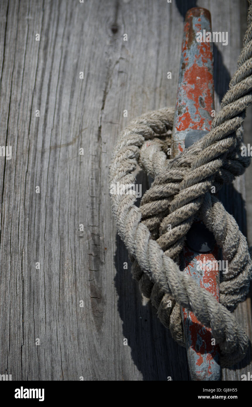 Rope tied wood hi-res stock photography and images - Alamy