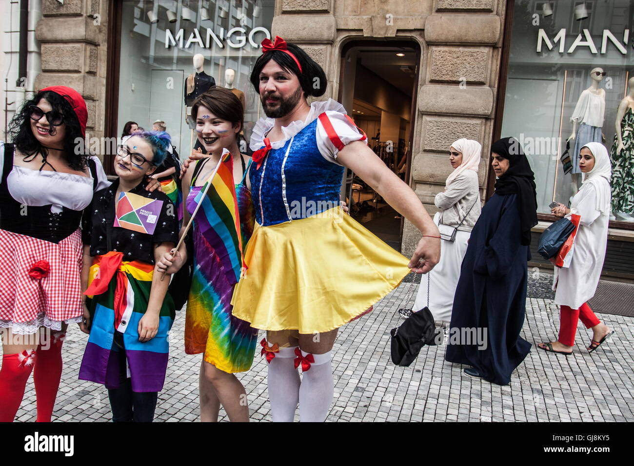 Prague, Czech Republic. 13th Aug, 2016. A Muslim family looks at ...
