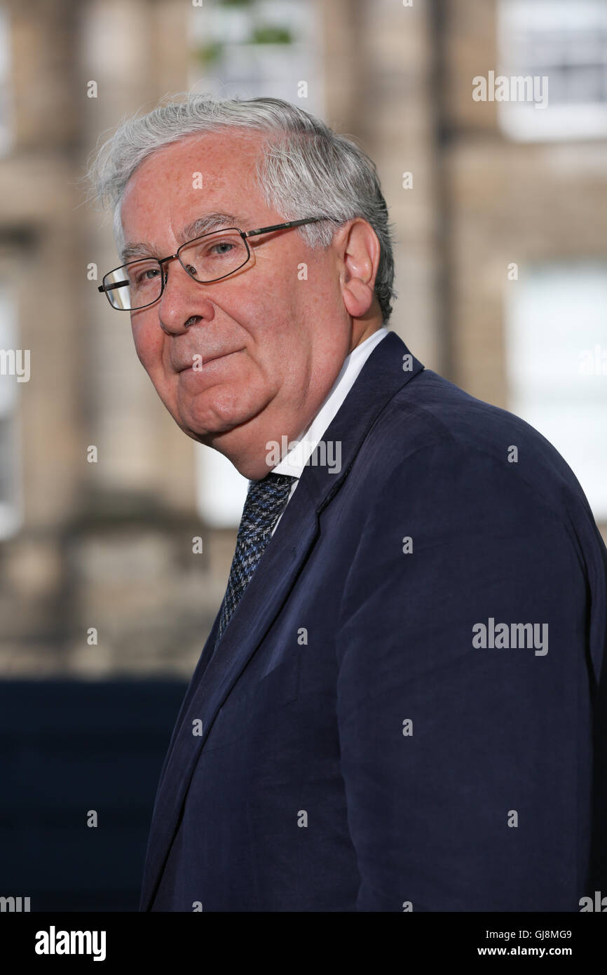 Mervyn King High Resolution Stock Photography and Images - Alamy