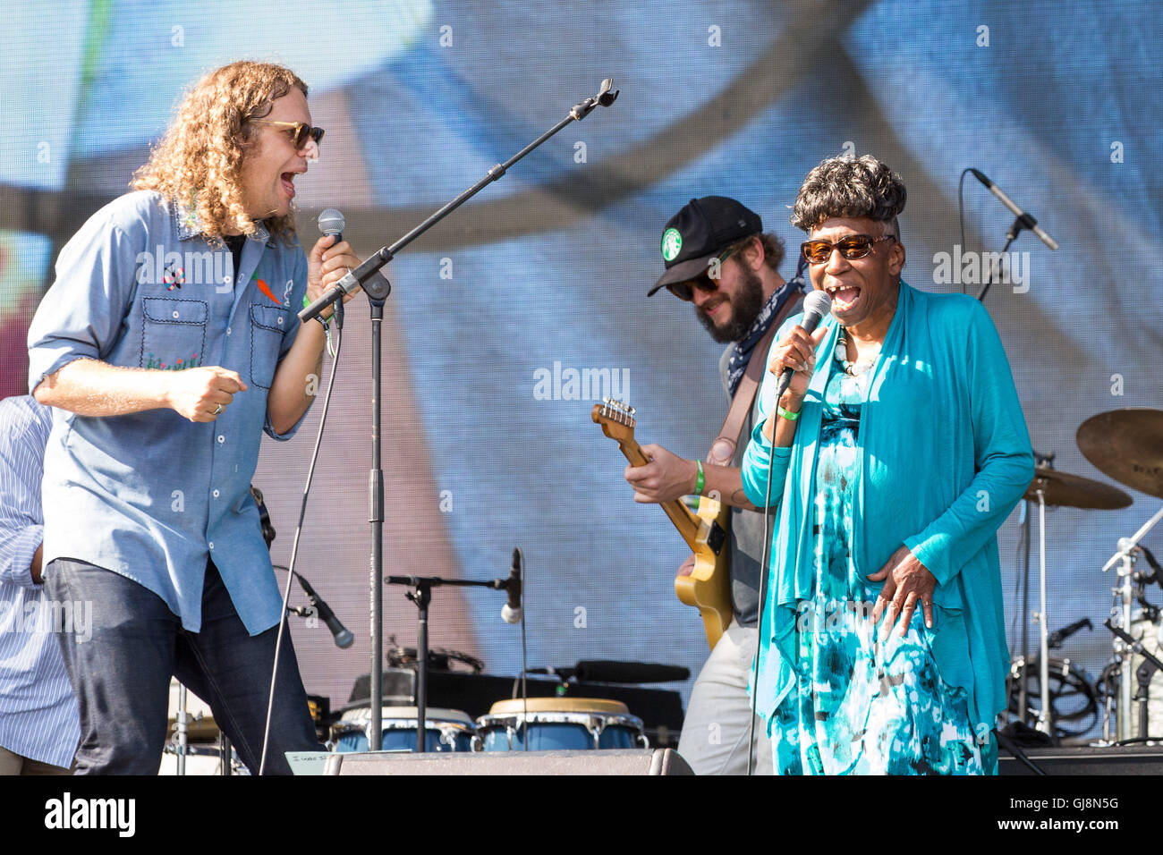 Eaux claires justin vernon hi-res stock photography and images - Alamy