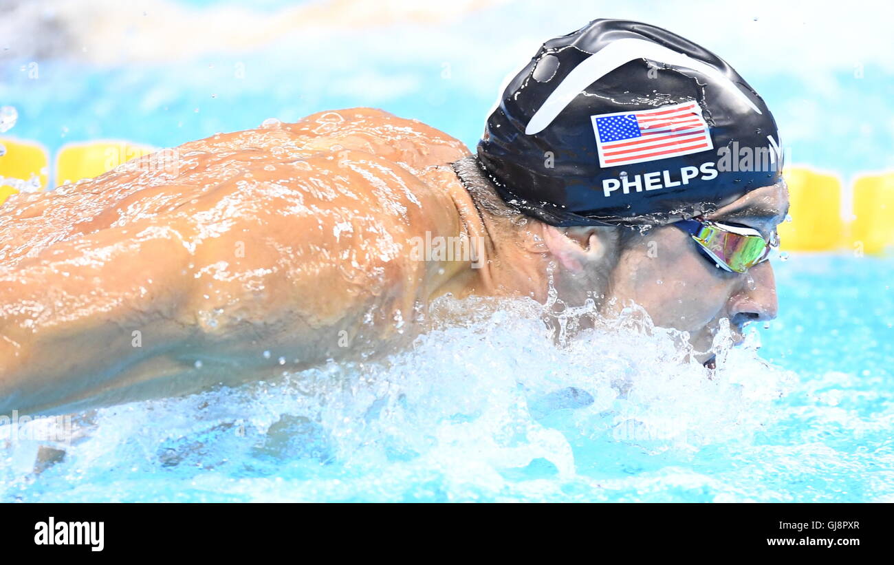 Michael phelps gold medal hi-res stock photography and images - Alamy