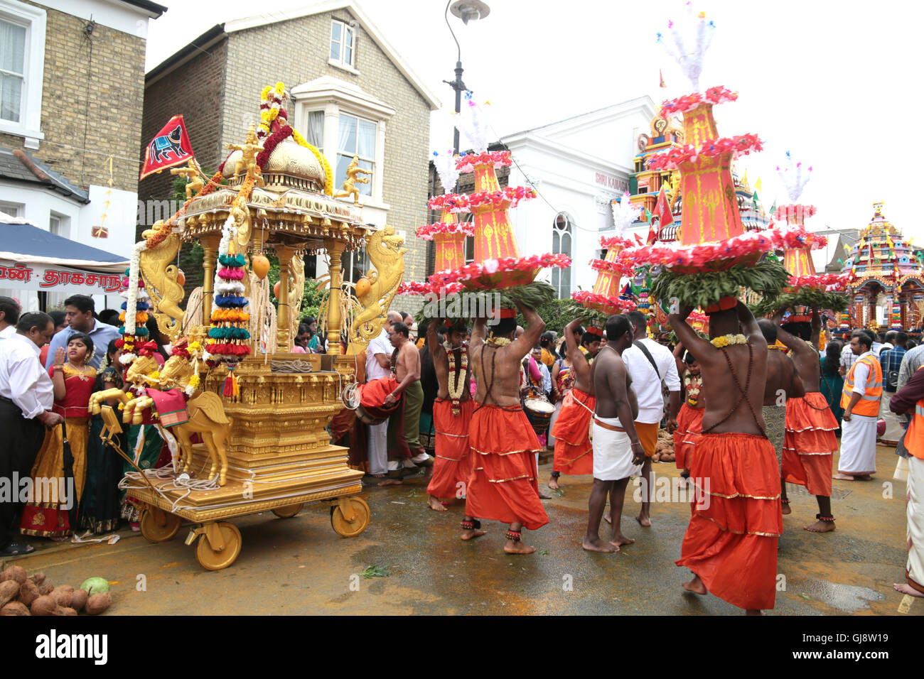 London, UK. 14th August, 2016. Kavadi Attam annual Tamil chariot ...