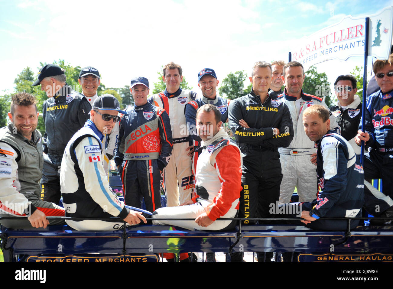 Mike velarde hi-res stock photography and images - Alamy