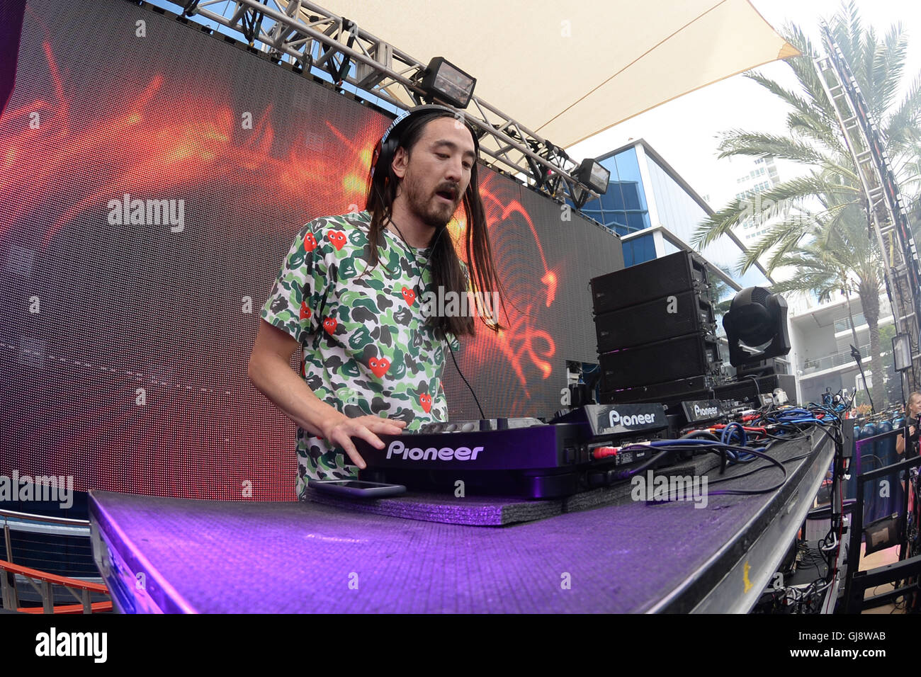 Miami Beach, Florida, USA. 13th August, 2016. Steve Aoki performs ...