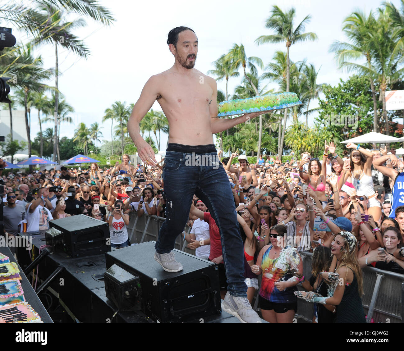 Miami Beach, Florida, USA. 13th August, 2016. Steve Aoki performs ...