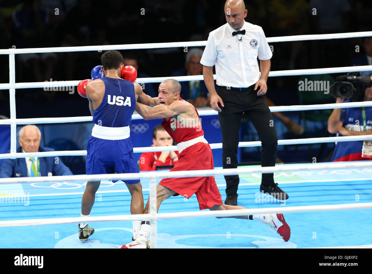 Mens boxe hi-res stock photography and images - Alamy