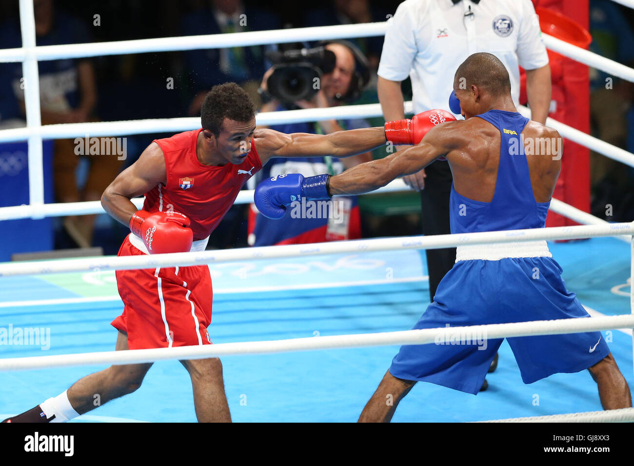Mens boxe hi-res stock photography and images - Alamy