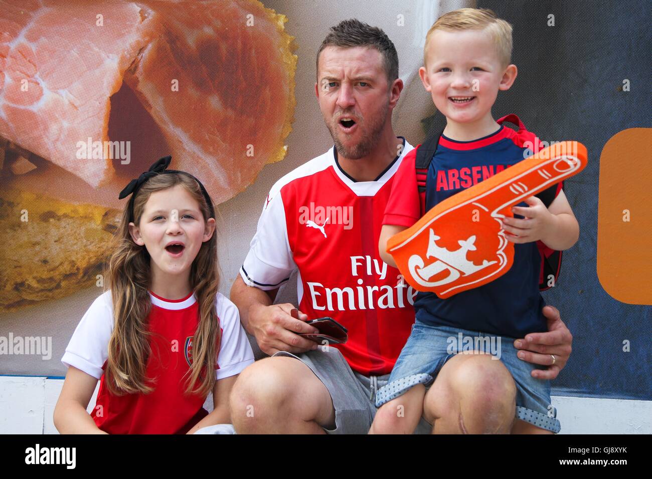 Emirates Stadium, North London, UK. 14th Aug, 2016. Football fans at ...
