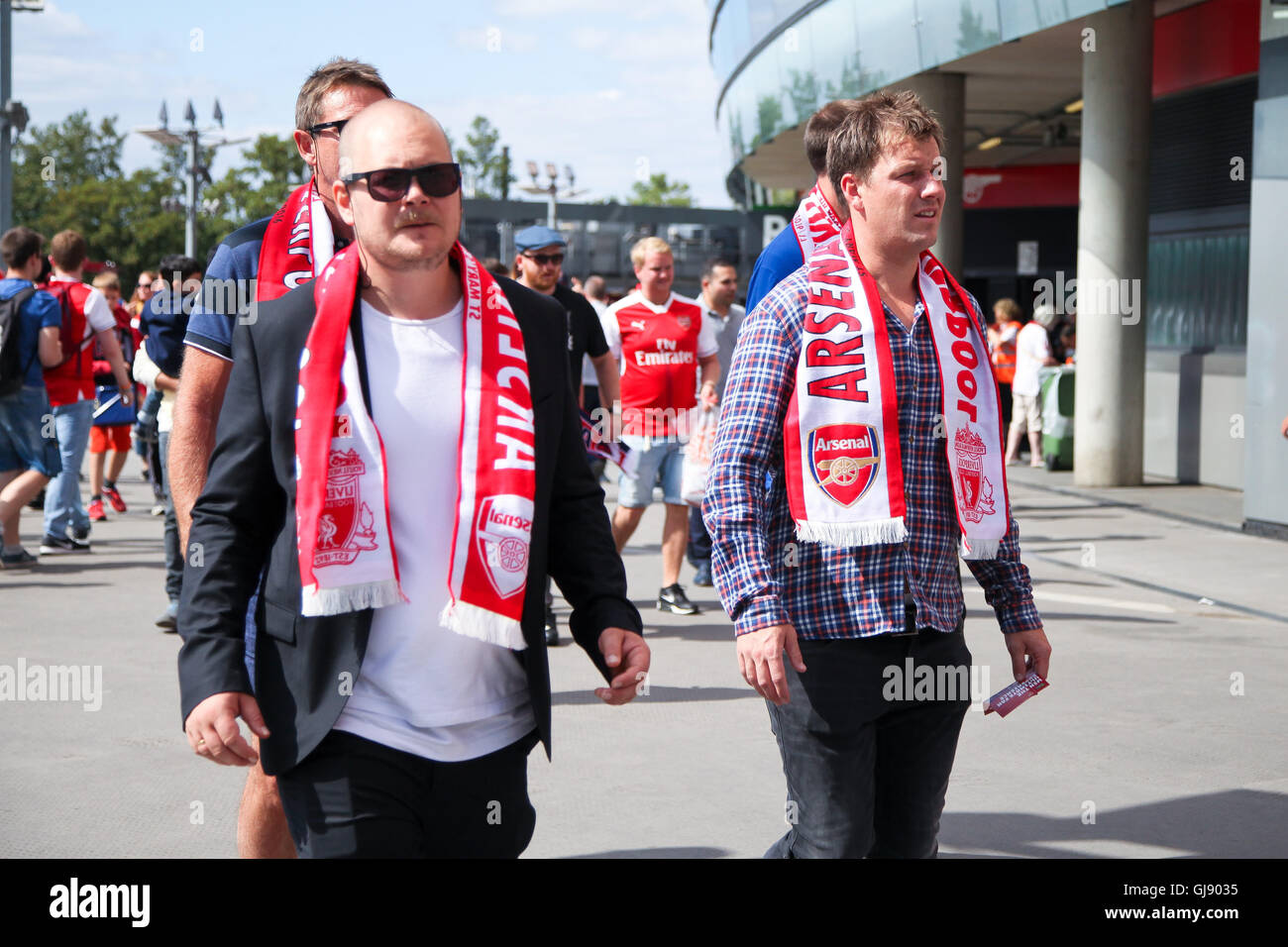 Emirates Stadium, North London, UK - 14 Aug 2016 Football fans at the ...