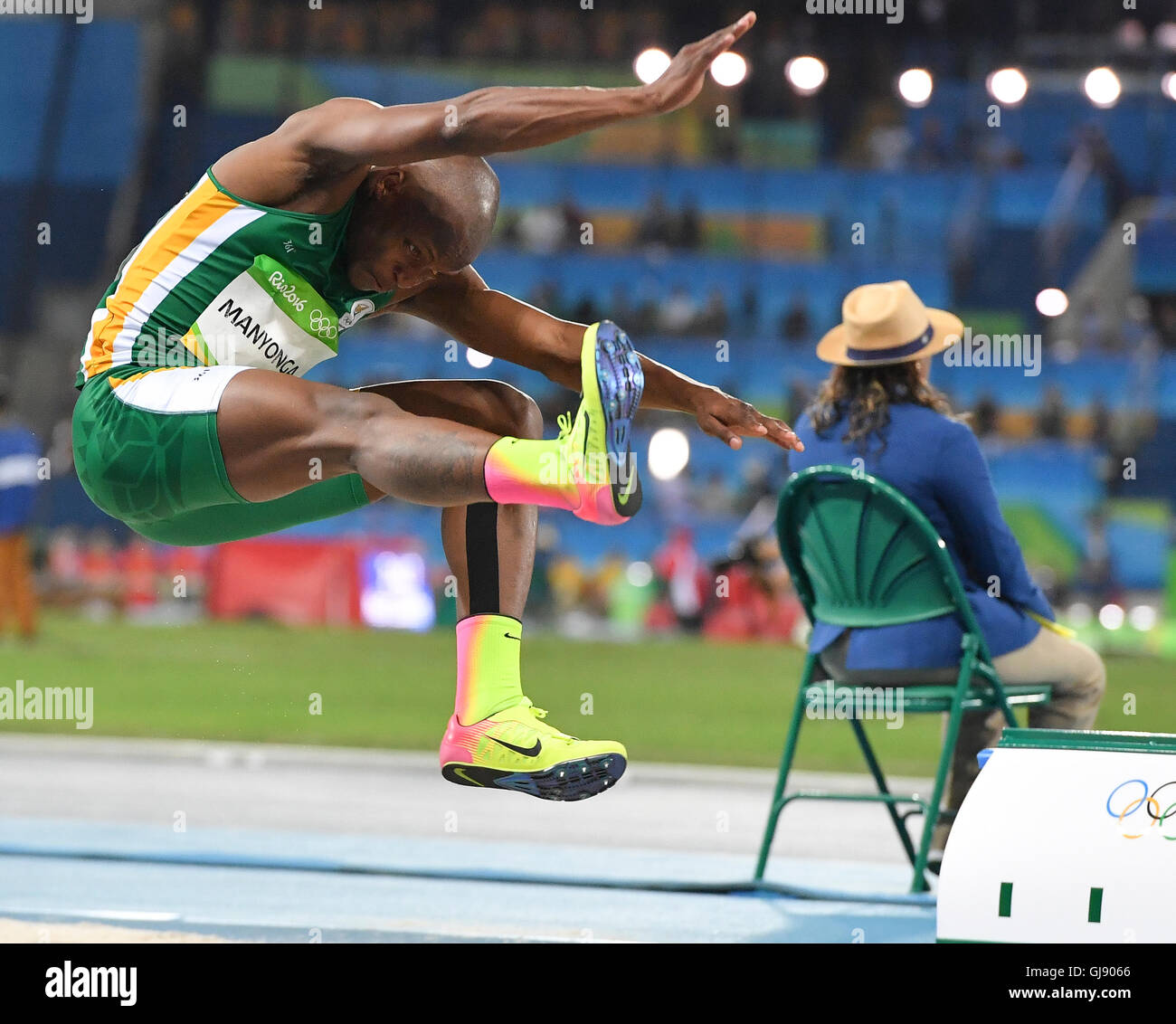 Rio olympic stadium night hi-res stock photography and images - Alamy