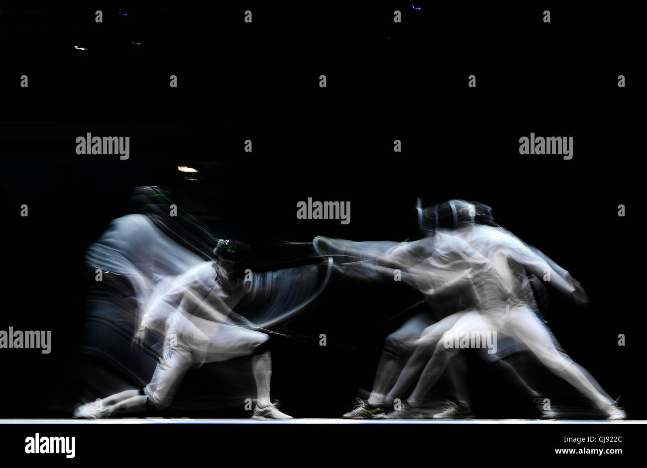 Rio De Janeiro, Brazil. 14th Aug, 2016. Geza Imre of Hungary (L ...