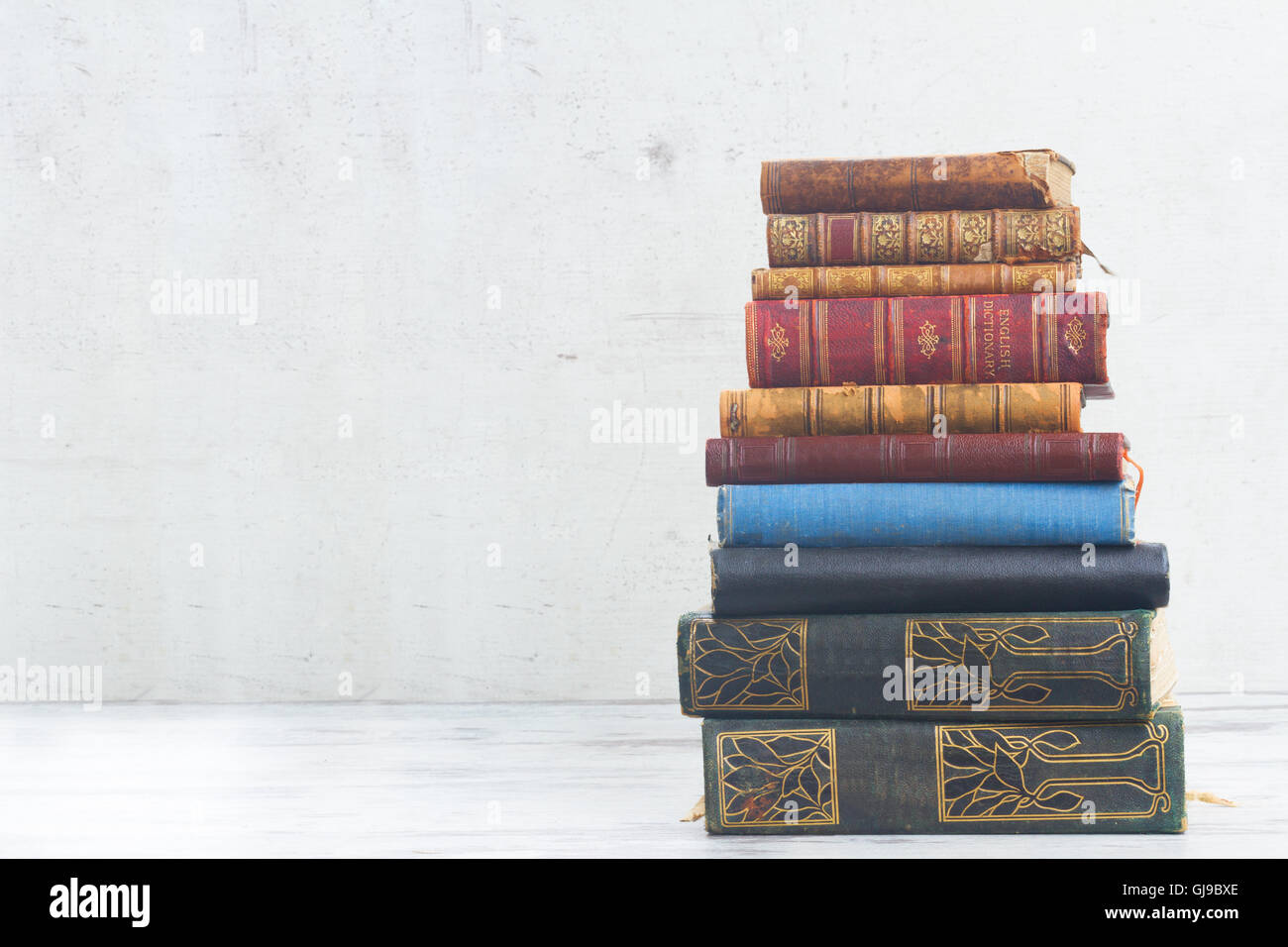set of books Stock Photo - Alamy