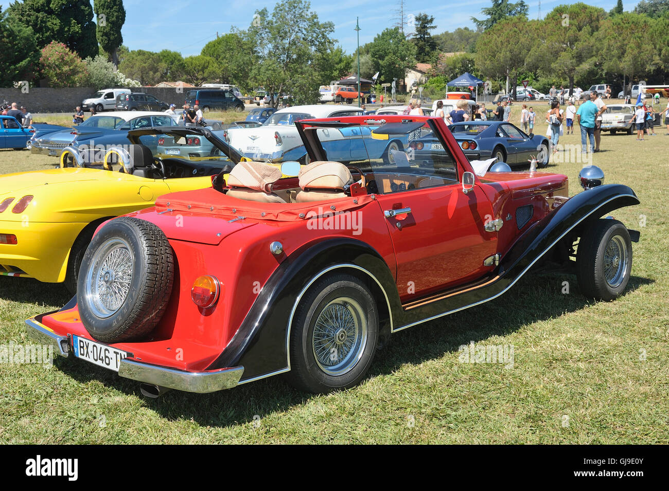 Suncar Arpege roadster built in the 80s with a mechanical basic Renault ...