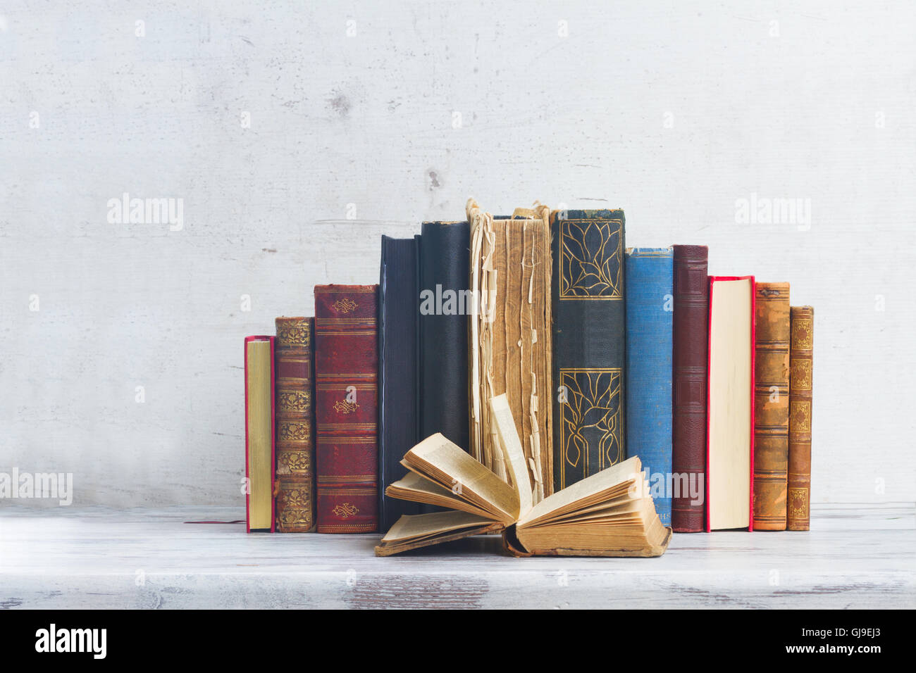 set of books Stock Photo - Alamy