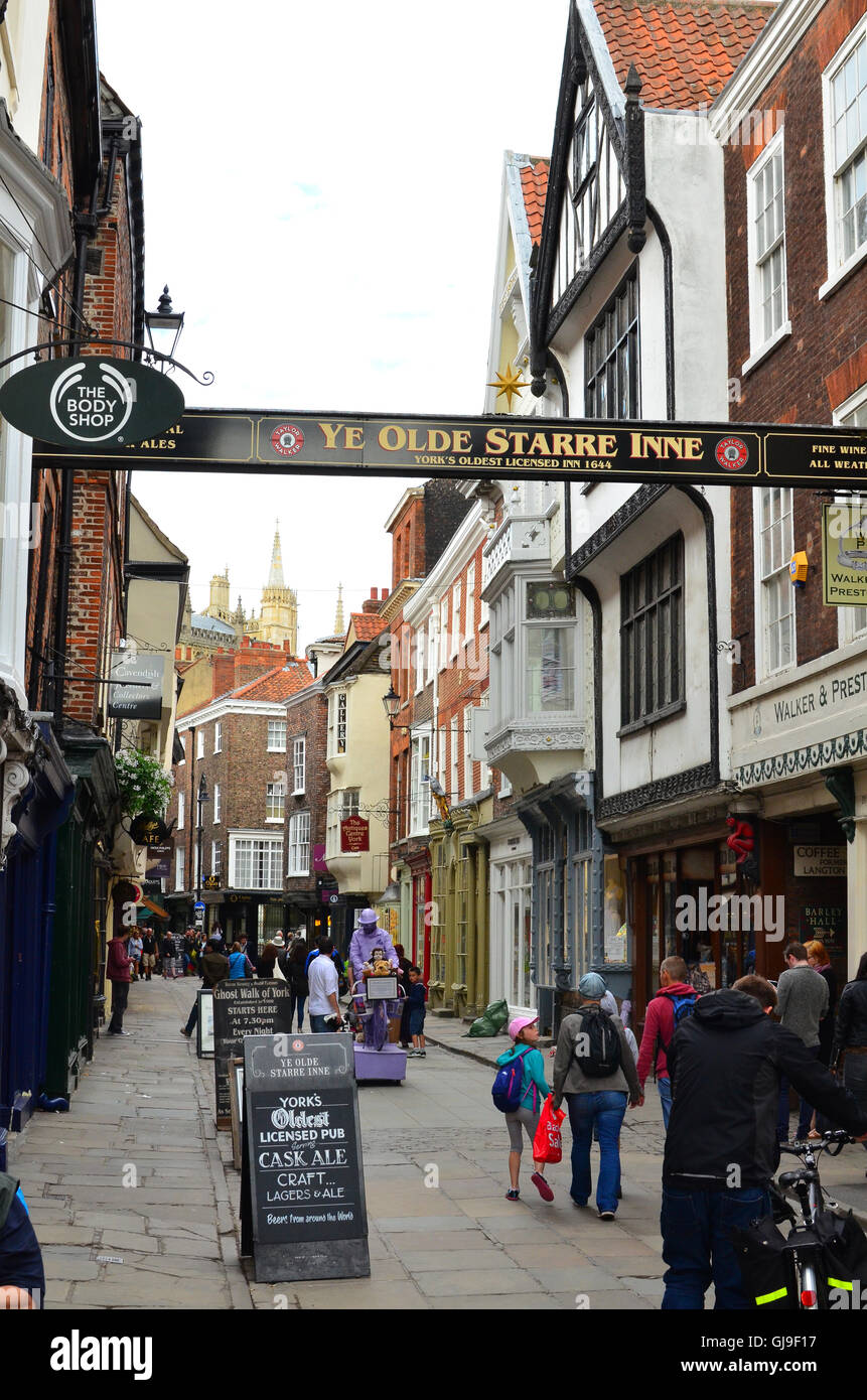 York uk wooden houses hi-res stock photography and images - Alamy