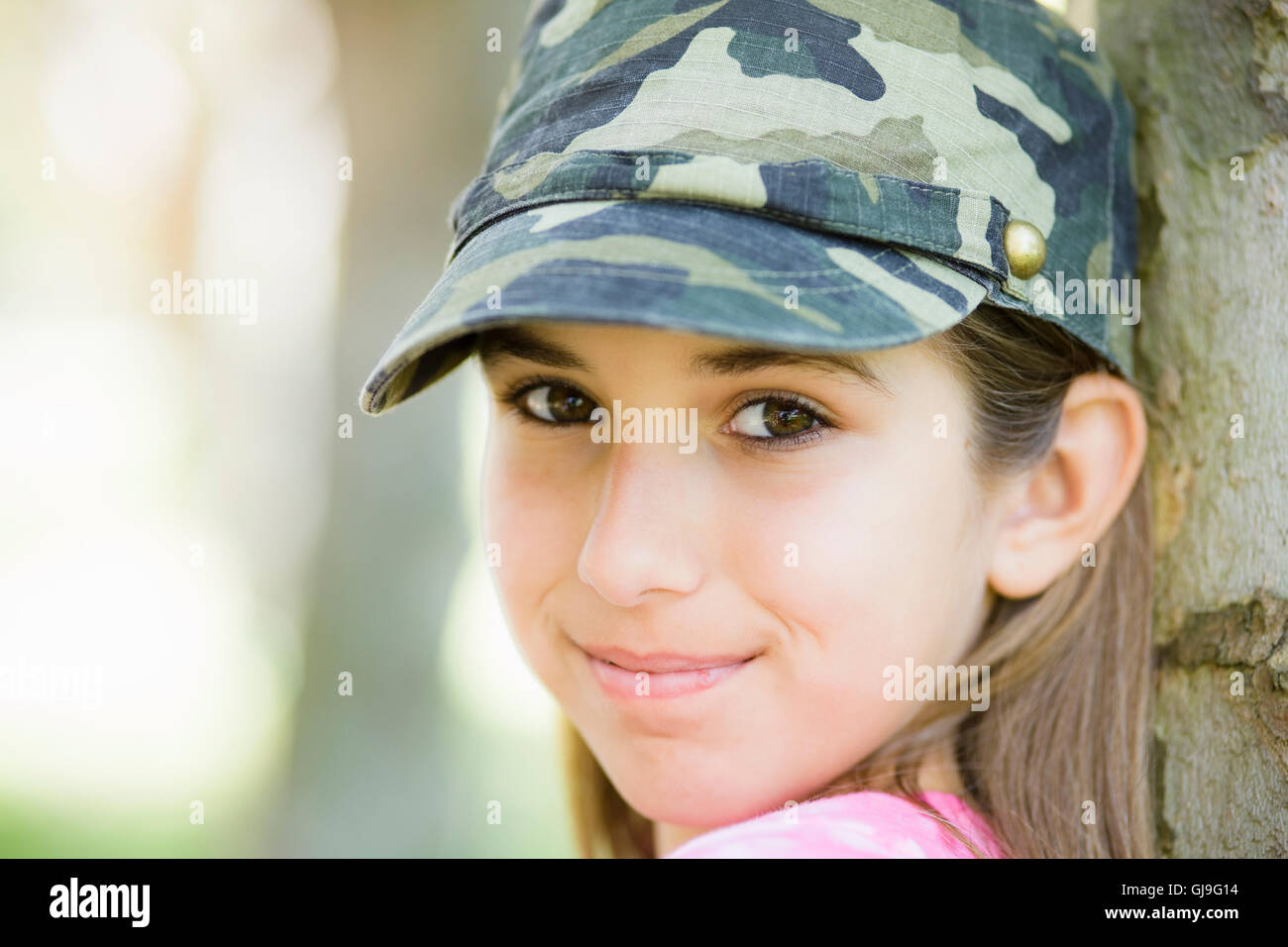 Portrait of Smiling Tween Girl Stock Photo - Alamy