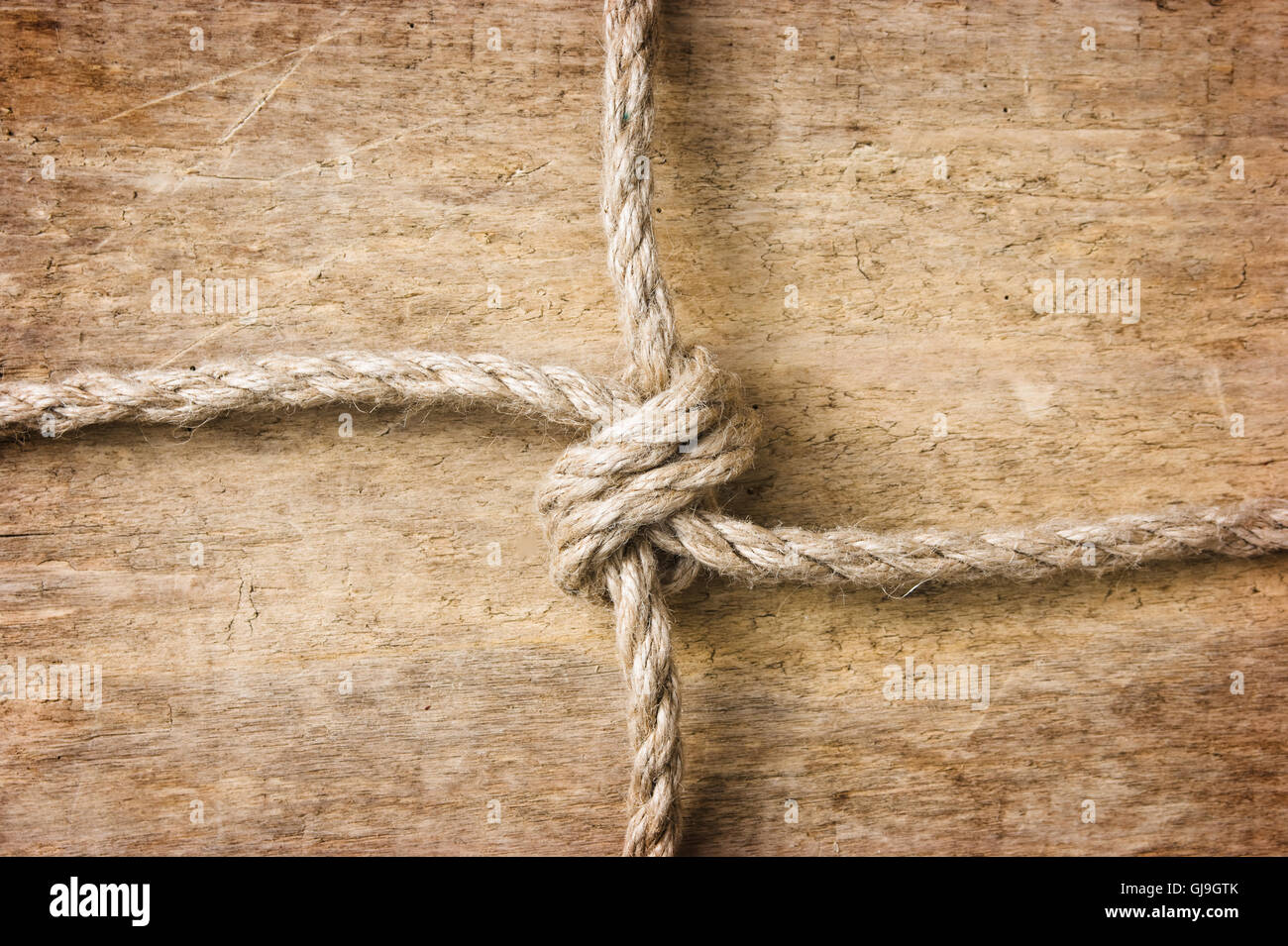 Boards and rope hi-res stock photography and images - Alamy