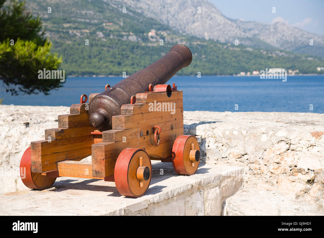Bronze Canon High Resolution Stock Photography and Images - Alamy